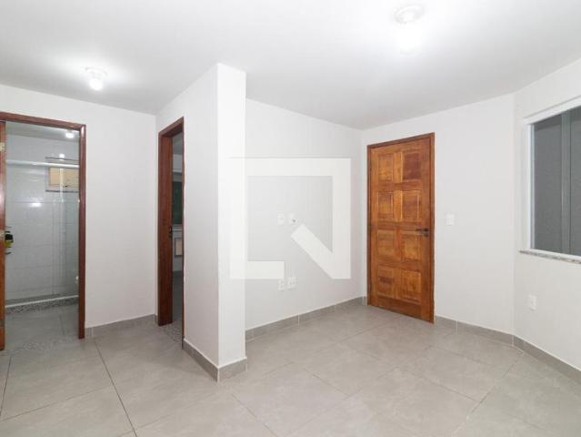 Apto, Madureira, 2 Quartos, 34 m2 Rio de Janeiro