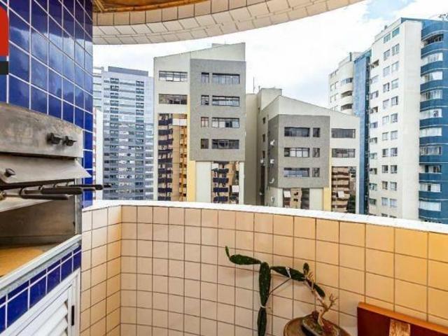 Apto mobiliado 91m² 3 quartos, sacada gourmet e 1 vaga no Água Verde