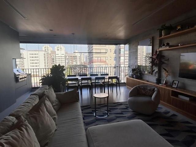 Apto Mobiliado 135m² no Verthaus, Campo Belo
