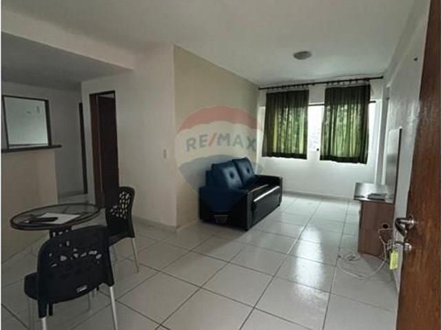 Apto mobiliado, com 2 quartos, sendo 1 com suíte. Incluso: Gás, Água, internet, TV, em Capim macio