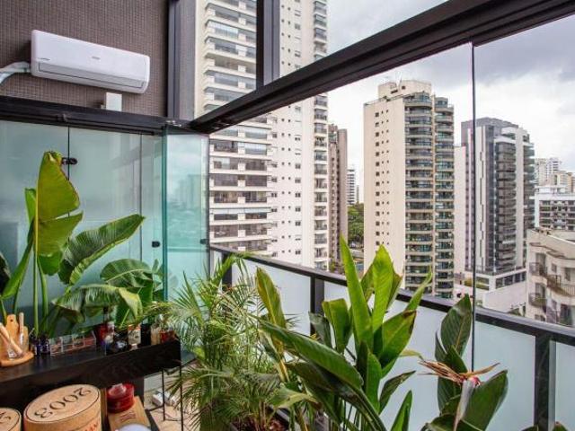 APTO. mobiliado com acabamentos de alto padrão no Campo Belo ao lado do metrô