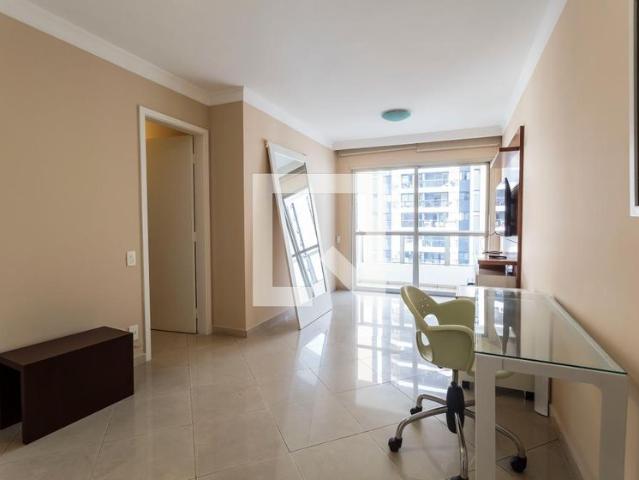 Apto, Moema, 2 Quartos, 70 m2 São Paulo