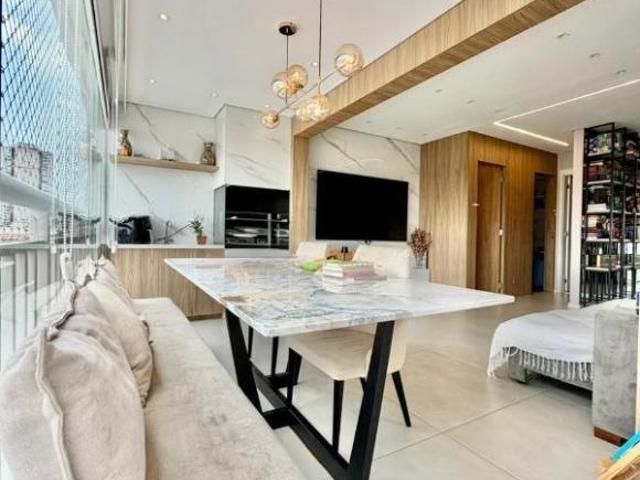 APTO NA MOOCA, SEMI MOBILIADO, TERRAÇO GOURMET, 02 VAGAS + DEPÓSITO !