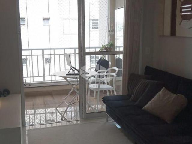 Apto na Barra Funda com 61m², 2 dormitórios, sendo 1 suíte, 1 vaga, sacada, lazer