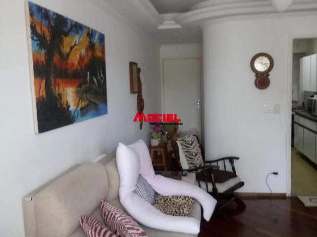 APTO NA VILA ADYANA, 3 DORMITÓRIOS, COM 1 SUITE, ÓTIMA LOCALIZAÇÃO
