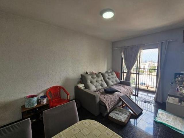Apto na Vila Gomes com 3 dorms suíte e lazer
