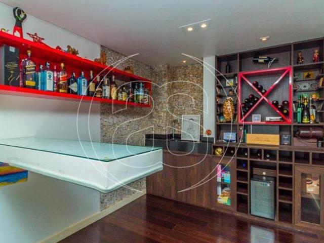 APTO NO PARAISO PRONTO PARA MORAR