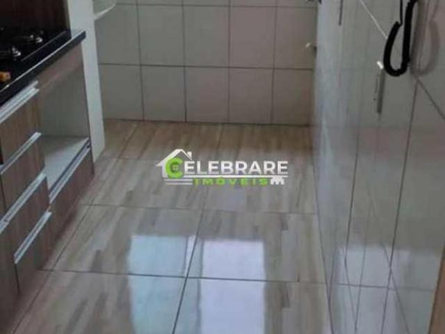 APTO NO SANTA CÂNDIDA! COM 02 QTOS,PRÓX.MERCEARIA AROEIRA