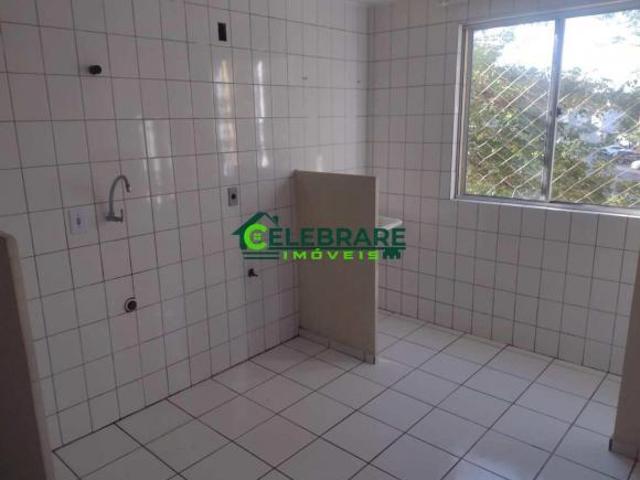 APTO NO SANTO ANTÔNIO,SÃO JD PINHAIS! 02 QTOS,PRÓX.MERC ATENA