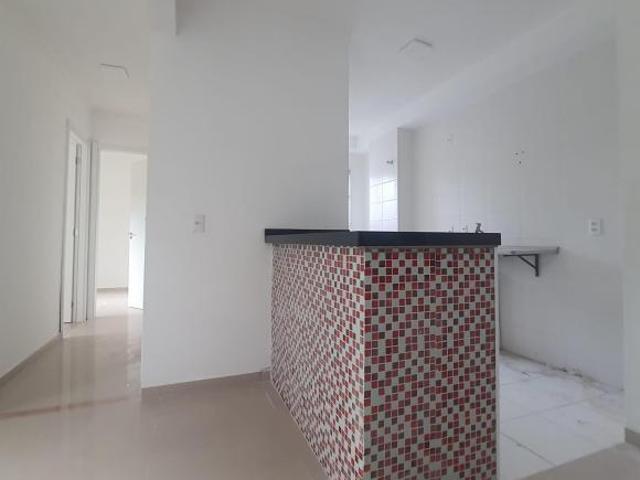 APTO NOVO COM PISO PORCELANATO, VISTA LIVRE, 1 VAGA DEMARCADA