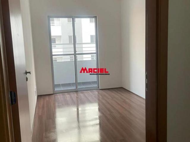 APTO NOVÍSSIMO COM 2 DORMITÓRIOS, SUITE, SACADA, ELEVADOR, GARAGEM COBERTA, LASER COMPLETO