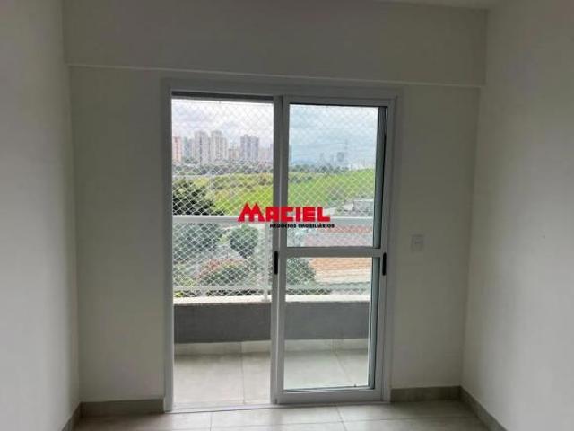 APTO NOVÍSSIMO COM 2 QUARTOS, 1 BANHEIRO, SACADA COM TELA DE PROTEÇÃO, ELEVADOR, LASER COMPLETO, PRO