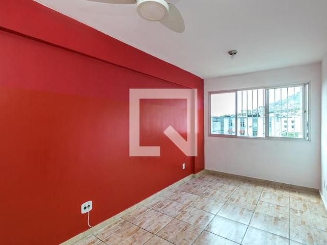 Apto, Olaria, 2 Quartos, 52 m2 Rio de Janeiro