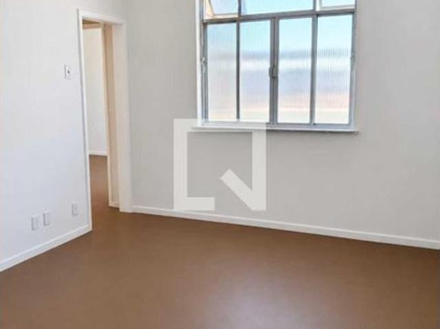 Apto, Olaria, 2 Quartos, 58 m2 Rio de Janeiro