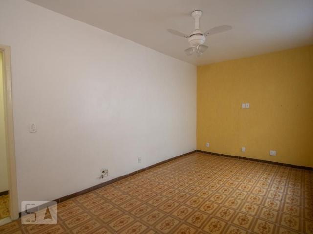 Apto, Olaria, 2 Quartos, 69 m2 Rio de Janeiro