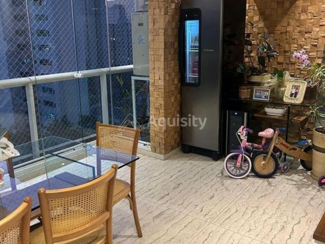Apto a venda com 110m2 3 suítes e 2 vagas