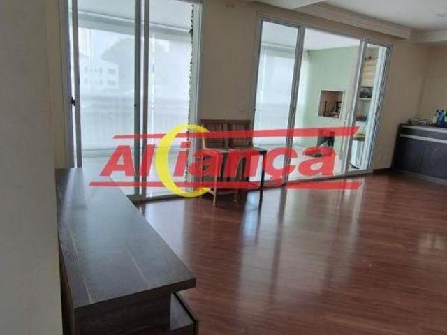 Apto à venda de 96m² com sala ampliada, varanda gourmet, 2 vagas