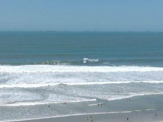 Apto a venda frente ao mar na praia de Pitangueiras Guarujá SP