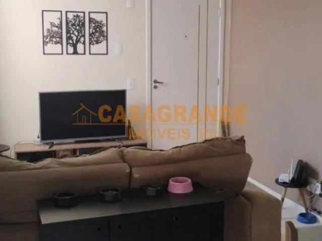 Apto à venda no Cond Vista Bela 45m² Jacareí/SP