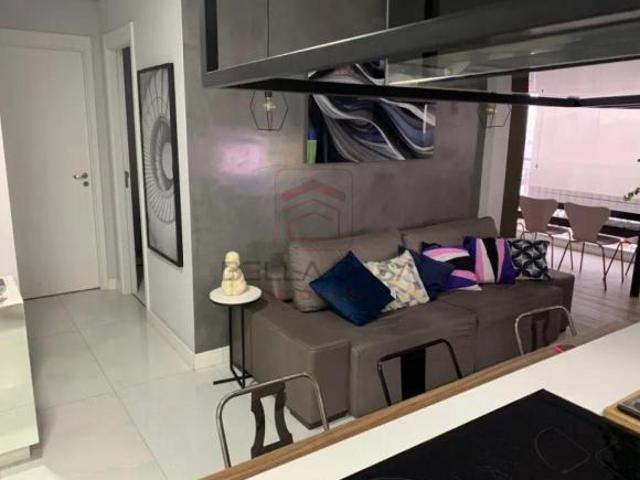 APTO. À VENDA NO CAMBUCI 2 DORMS. + 2 VAGAS!