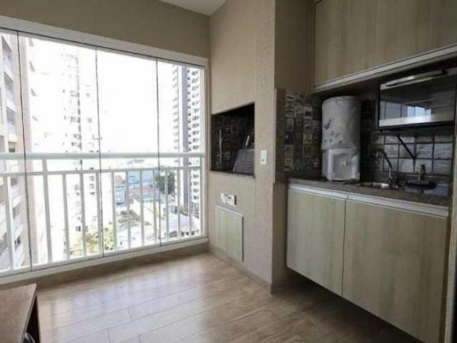 Apto à venda no Terraço do Campestre, com 77 m², sendo 3 dormirtórios, 1 suíte e 2 vaga. Sacda com c