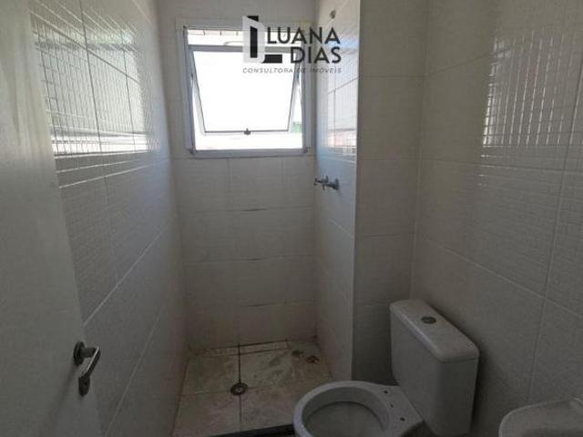 APto a venda na OCIAN 2 dorm com elevador, TODO REFORMADO por $384.000