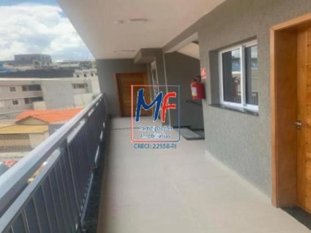 Apto à venda na Vila Paranaguá, com 2 quartos, sala, cozinha, banheiro e área de serviço 40 m² a.u