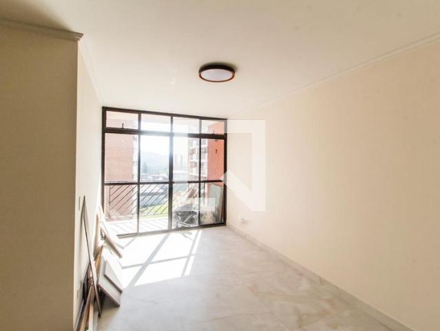 Apto, Alphaville, 3 Quartos, 72 m2 Barueri