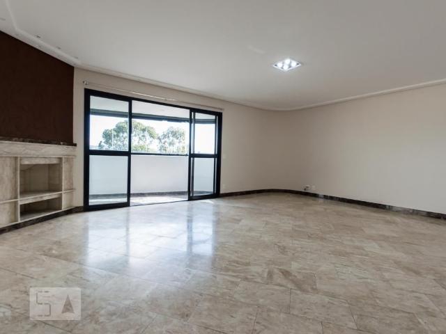 Apto, Alphaville, 4 Quartos, 200 m2 Barueri