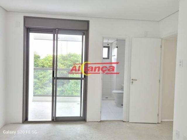 Apto alto Padrão Centro 150 METROS