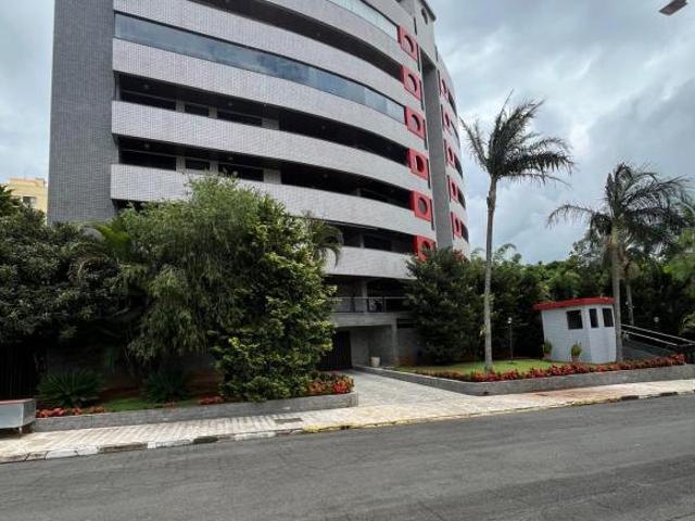Apto Alto Padrão 380 M2 4 suítes Serra Negra SP