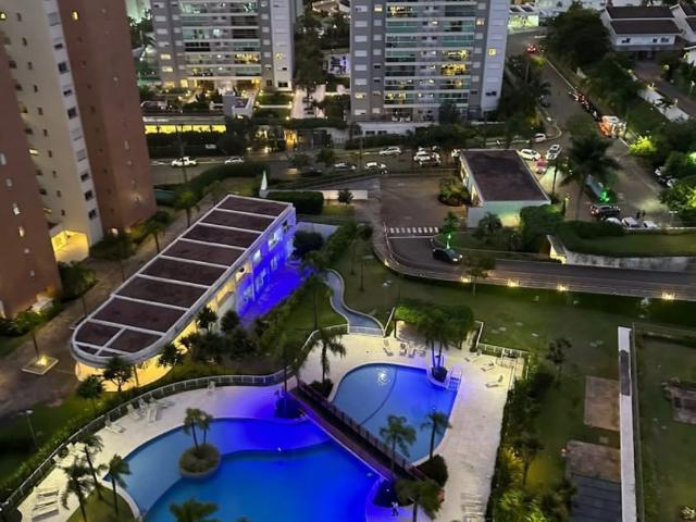 Apto Alto Padrão. 3 Suites. MOBILIADO. 180m2