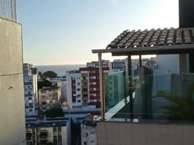 Apto amplo cobertura 2andar de um duplex no Rio Vermelho