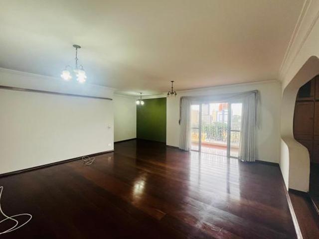Apto amplo com 183mts, 3 dorms sendo 1 suíte, home office e 2 vagas cobertas no Torre do Sol Centro