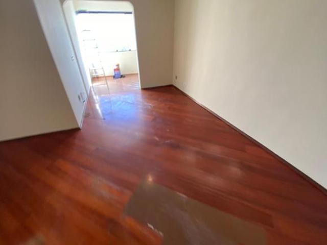 Apto. c/ 76m², 3 dormitórios sendo 1 suíte, 1 vaga, px. ao Pq. Vila Lobos