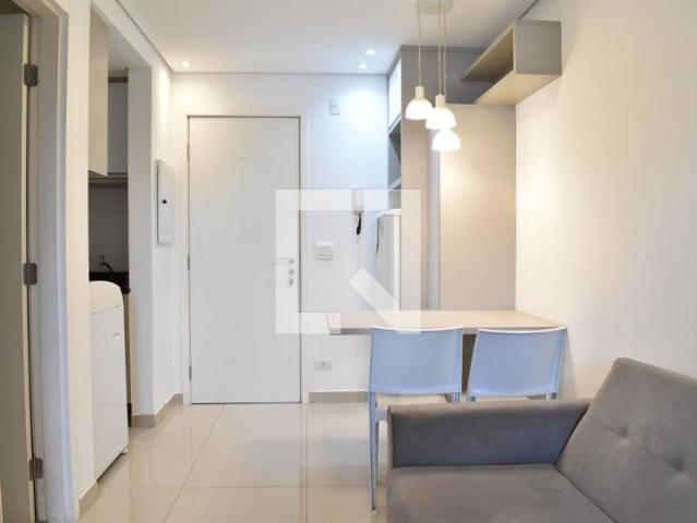 Apto, Centro, 1 Quarto, 40 m2 Curitiba