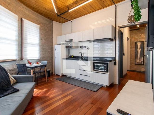 Apto, Centro, 1 Quarto, 55 m2 Curitiba