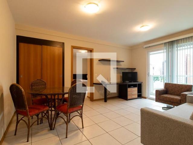 Apto, Centro, 1 Quarto, 60 m2 Curitiba