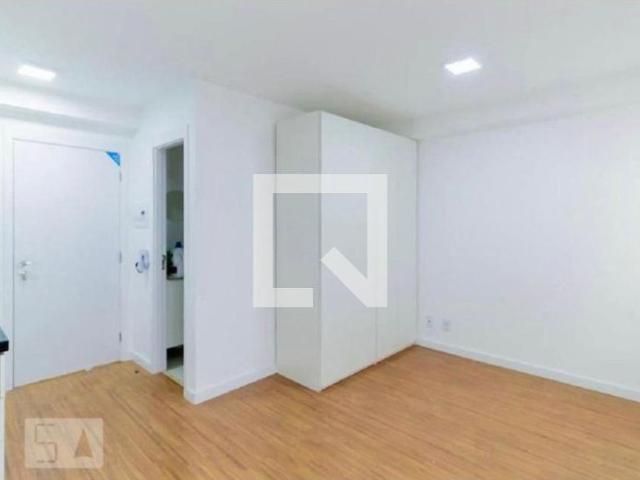Apto, Centro, 1 Quarto, 21 m2 São Paulo