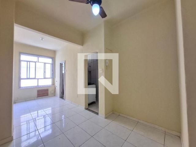 Apto, Centro, 1 Quarto, 28 m2 Rio de Janeiro