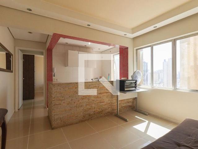 Apto, Centro, 1 Quarto, 35 m2 Curitiba