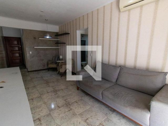 Apto, Centro, 2 Quartos, 70 m2 Niterói