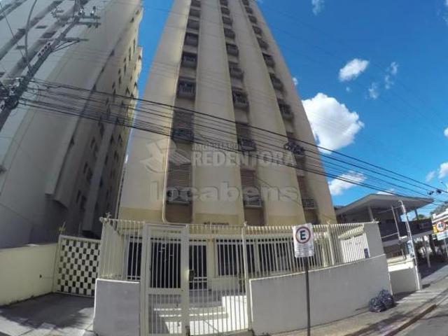 Apto Centro com 3 dormitórios