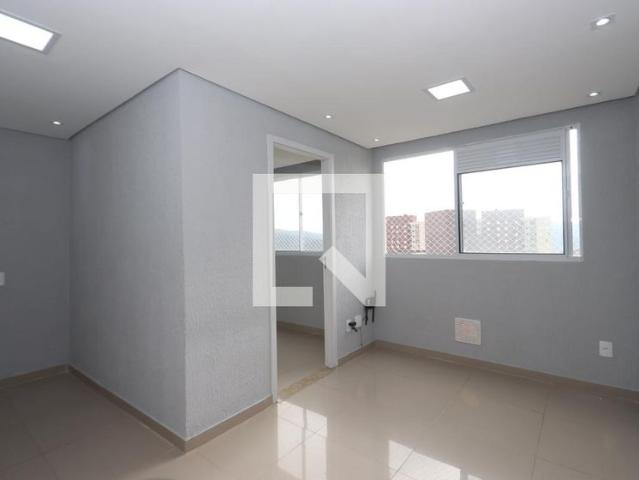 Apto, Cidade Satelite Santa Barbara, 2 Quartos, 33 m2 São Paulo