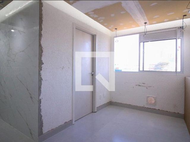 Apto, Cidade Satelite Santa Barbara, 2 Quartos, 33 m2 São Paulo