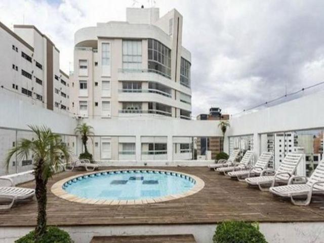 Apto com 40 m², andar alto, linda vista, varanda, amplo living, 1 dormitório, 1 banheiro