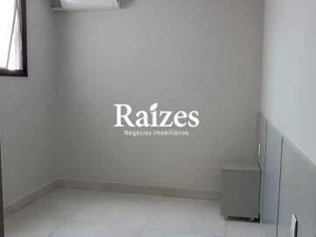 Apto com 03 Quartos sendo 01 Suíte Aclimação