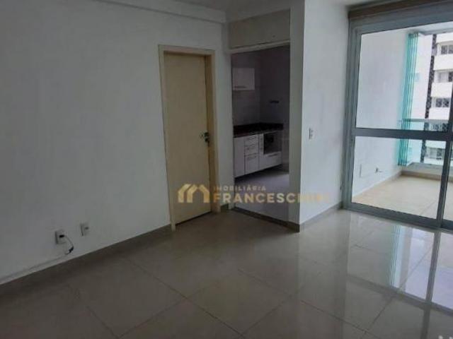 APTO. com 01 DORMT. 57m2 VARANDA VAGA de GARAGEM COBERTA Andar Alto