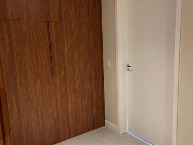 Apto com 02 dor, sendo 01 suíte, no bairro Rio Branco