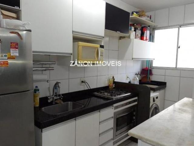 APTO COM 02 DORMTS NO JD. PROGRESSO EM AMERICANA, SALA, COZINHA PLANEJADA, BANHEIRO, ÁREA DE SERVIÇO